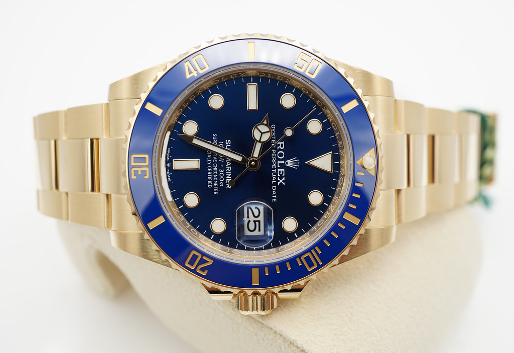 BRAND NEW Rolex 126618LB SUBMARINER 41 YELLOW GOLD SUNBURST BLUE DIAL ...