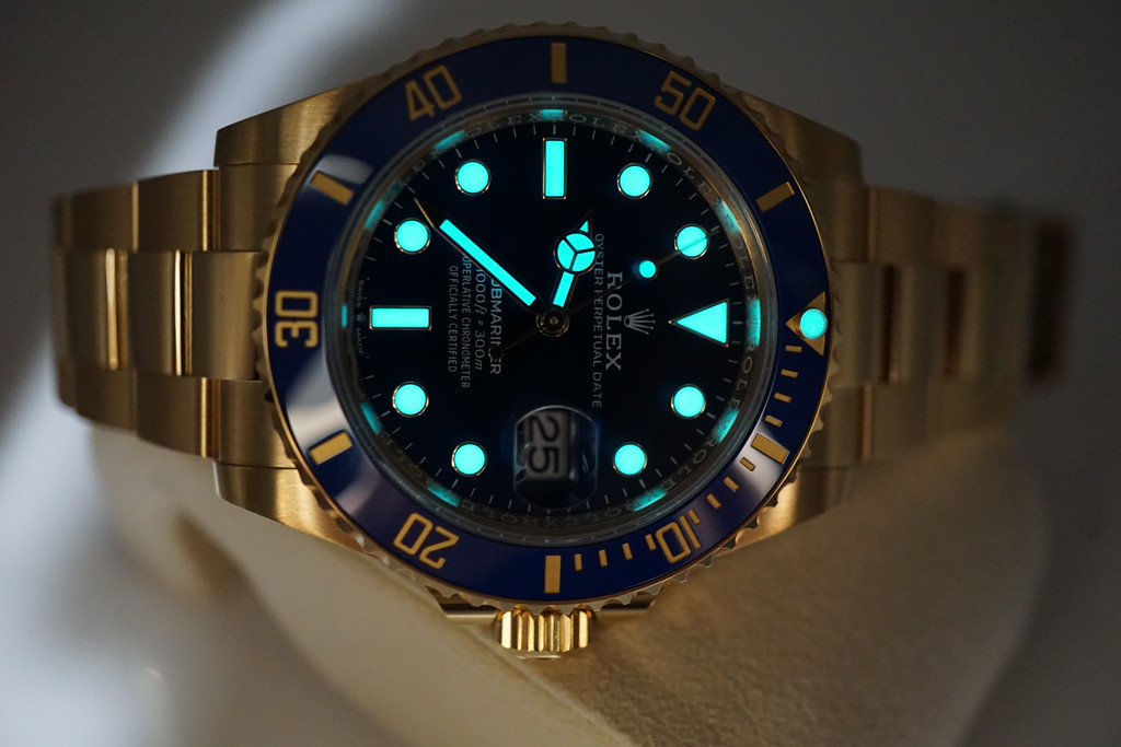 BRAND NEW Rolex 126618LB SUBMARINER 41 YELLOW GOLD SUNBURST BLUE DIAL ...