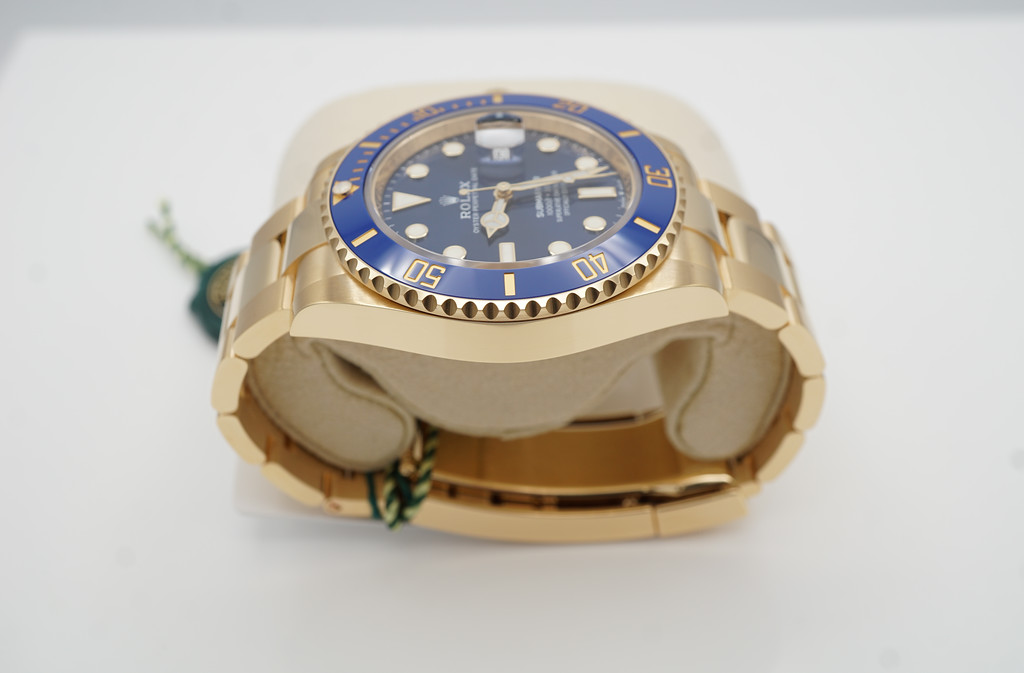BRAND NEW Rolex 126618LB SUBMARINER 41 YELLOW GOLD SUNBURST BLUE DIAL ...