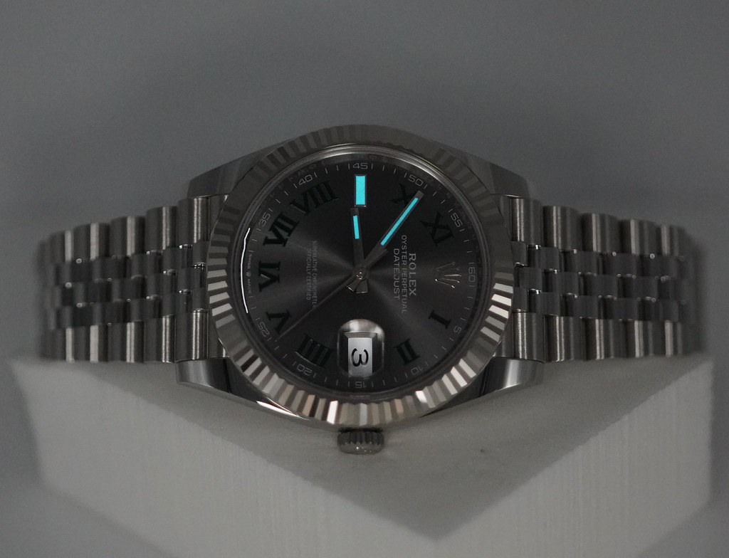 Rolex 126334 DATEJUST 41 FLUTED BEZEL WIMBLEDON DIAL JUBILEE BAND 2025 WARRANTY FULL SET ...