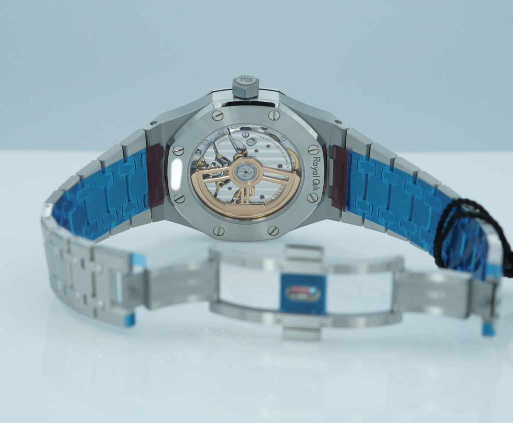 BRAND NEW Audemars PIGUET ROYAL OAK 15551ST BLUE DIAL DIAMOND BEZEL ...